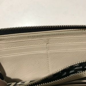 Marc By Marc Jacobs | Bags | Marc By Marc Jacobs Leather Zipper Wallet ...